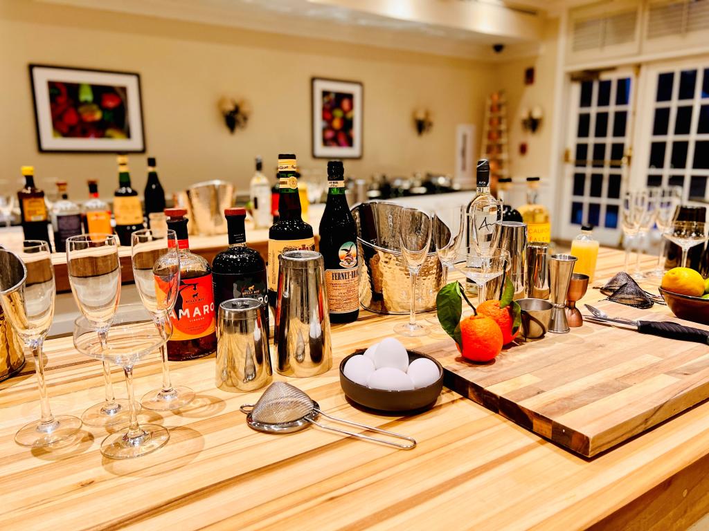 Mixology Classes | Chatham Bars Inn